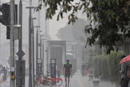 RIAUPAGI.com | Warga Diminta Waspada Angin Kencang dan Cuaca Ekstrem Seiring Intensitas Hujan ...